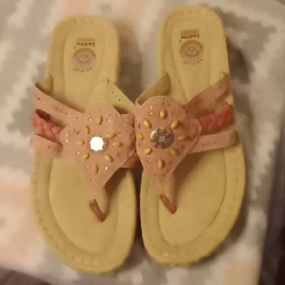 Earth Spirit | Shoes | Earth Spirit Beaded Leather Flip Flops Sz 9 ...